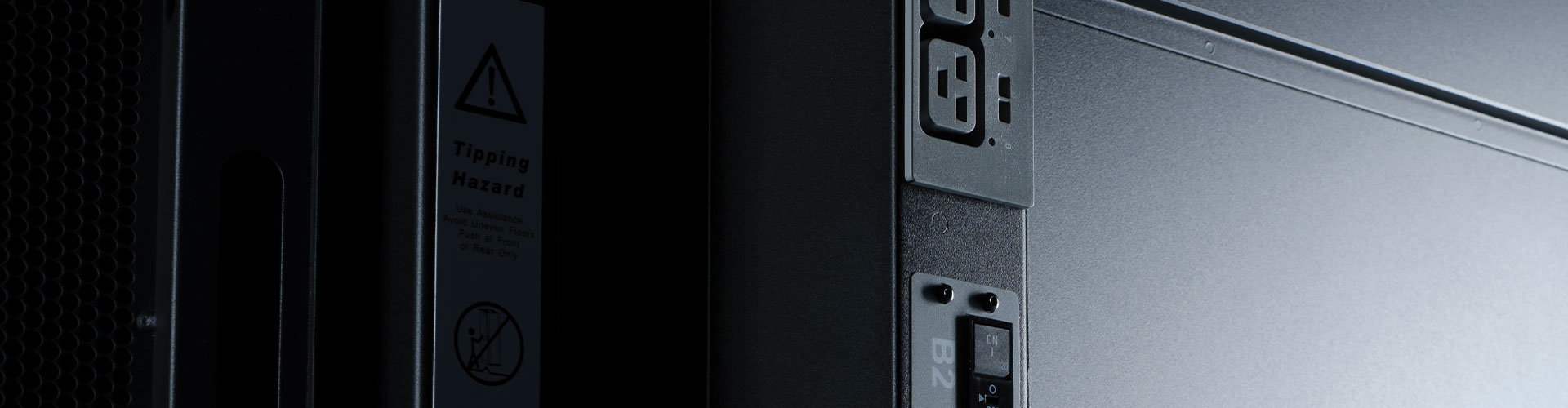 Vertical PDUs vs. Horizontal PDUs | Enconnex